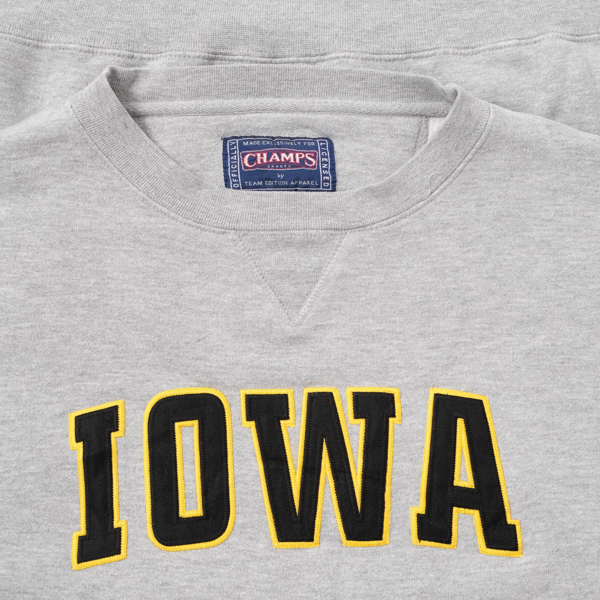 Vintage Iowa Sweater Large | Double Double Vintage